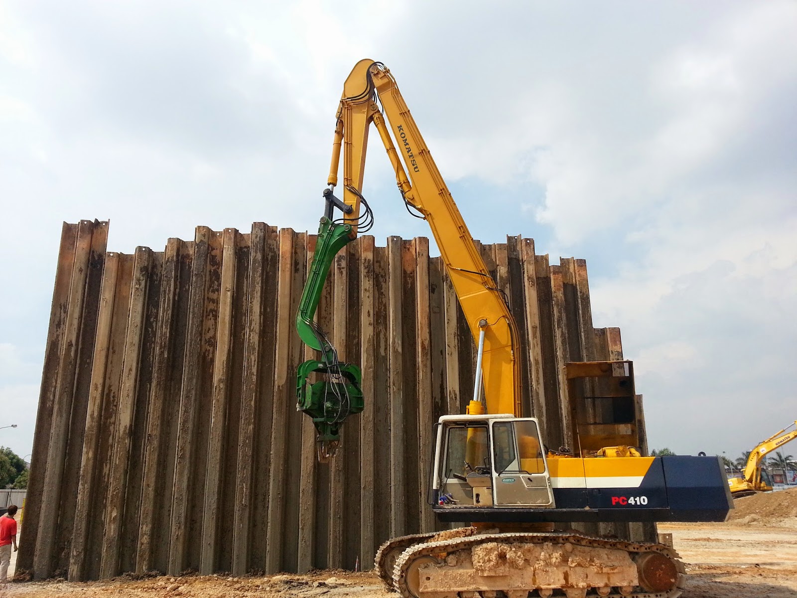 Sheet Pile Installation and Extraction - A Beginner's Guide - Learning ...